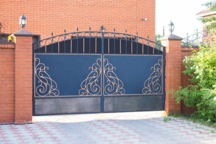 70 Ornamental Wrought Iron Gate Designs and Ideas for Fence and Driveway