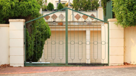 70 Ornamental Wrought Iron Gate Designs and Ideas for Fence and Driveway