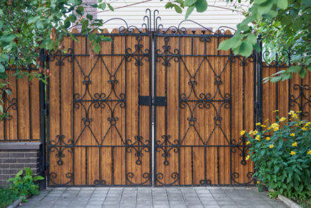 70 Ornamental Wrought Iron Gate Designs and Ideas for Fence and Driveway