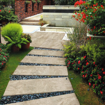 Travertine Landscaping 101: Backyard Ideas, Patio Installation, Pros ...