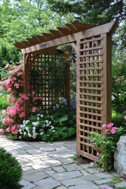 90 Stunning Lattice Panel Designs You Can DIY This Spring